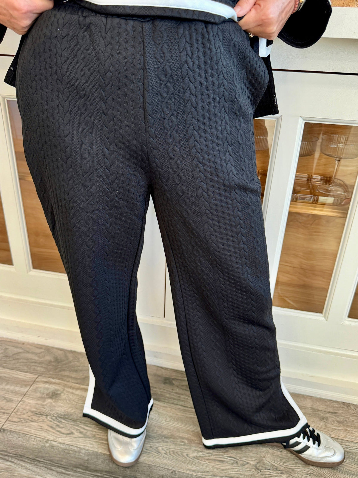 Tyla Pant — Extremely Refined Boutique